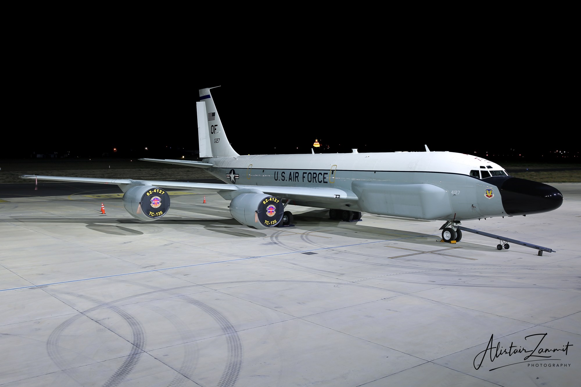 Boeing TC-135W Stratolifter
