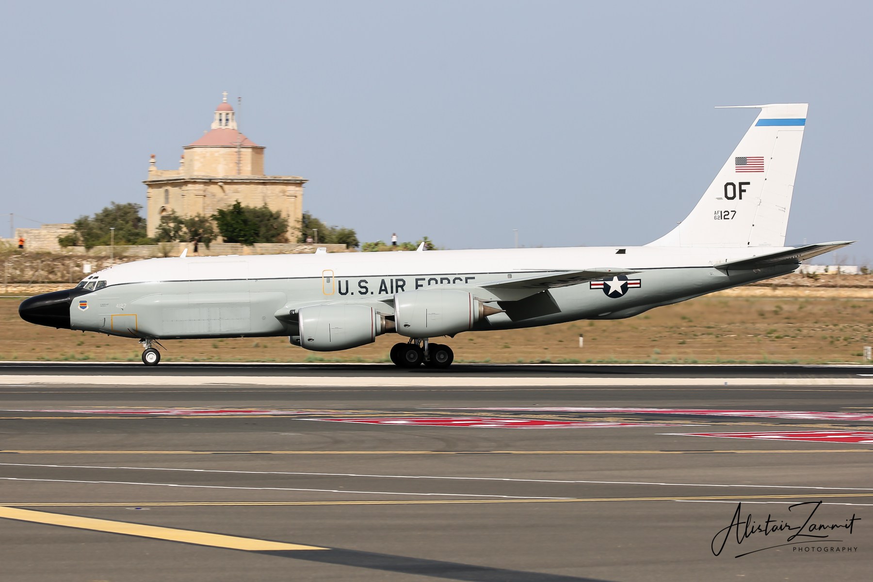 Boeing TC-135W Stratolifter